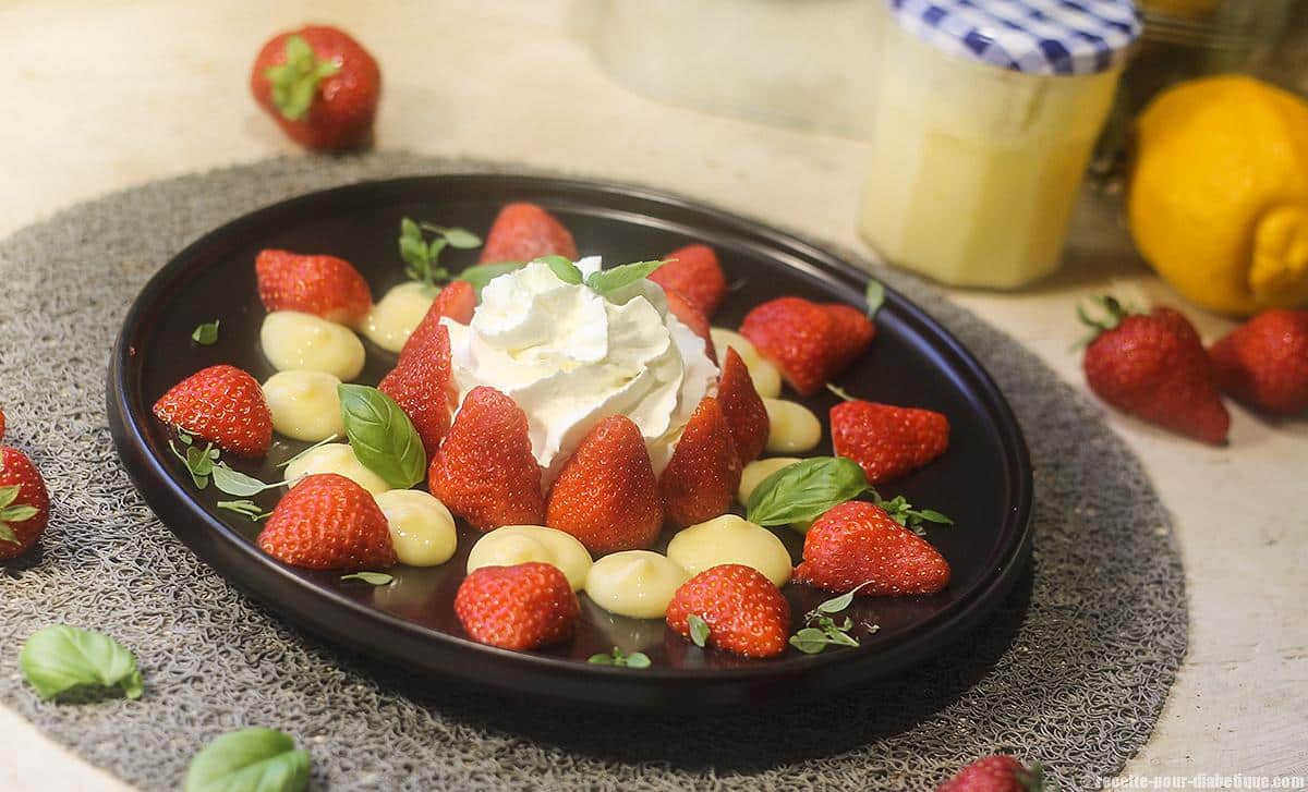 Fraises au Lemon Curd et Chantilly Basilic