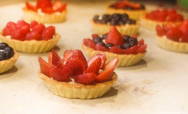 Tartelettes aux Fruits Rouges (crème pâtissière revisitée de Philippe ...