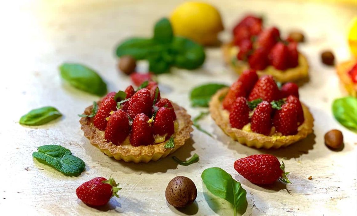 Tartelettes moelleuses aux Fraises et Lemon Curd (Low Carb)