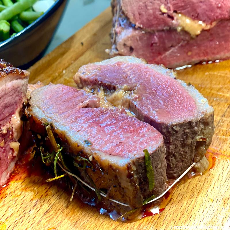 Rôti de Magret de Canard au Foie gras