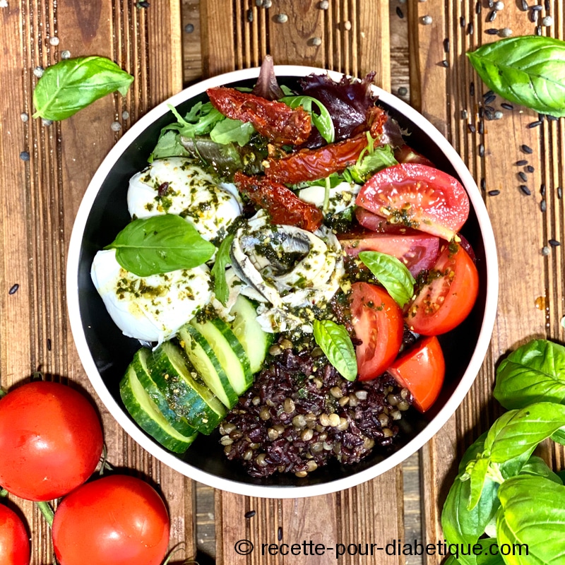 Poké bowl à l'italienne Mozzarella : une recette équilibrée et savoureuse