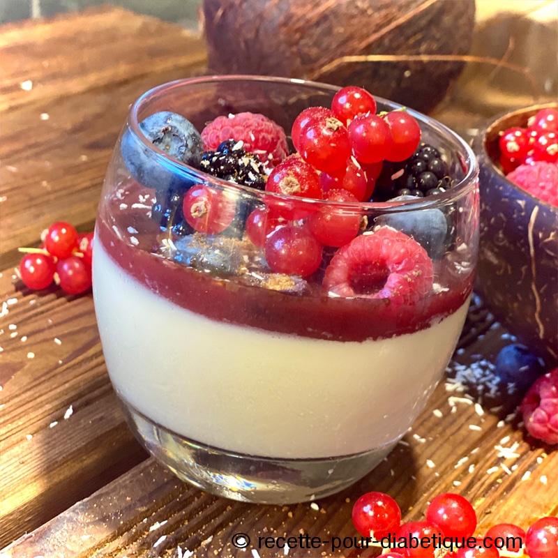 Panna Cotta aux Fruits rouges et lait de coco