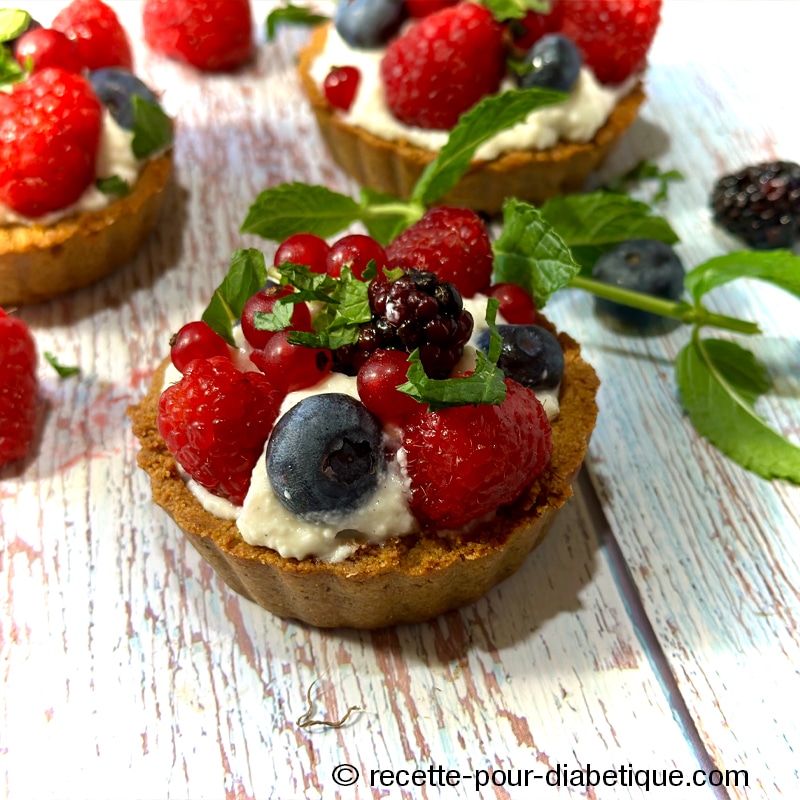 Tartelettes Keto aux Fruits rouges et Brousse